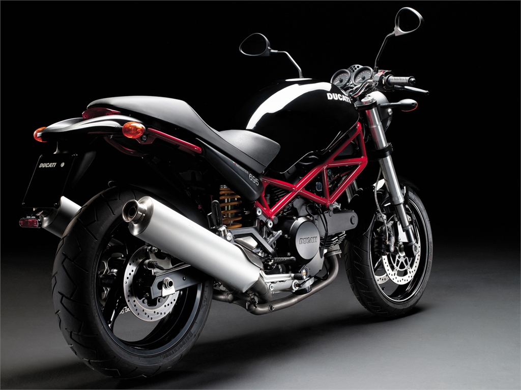 Ducati Monster 695 (2007) - 2ri.de