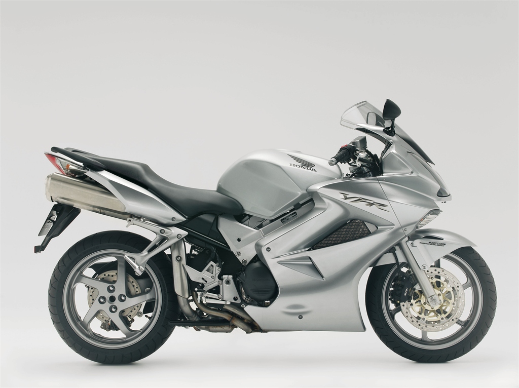 Honda VFR800 (2007) - 2ri.de