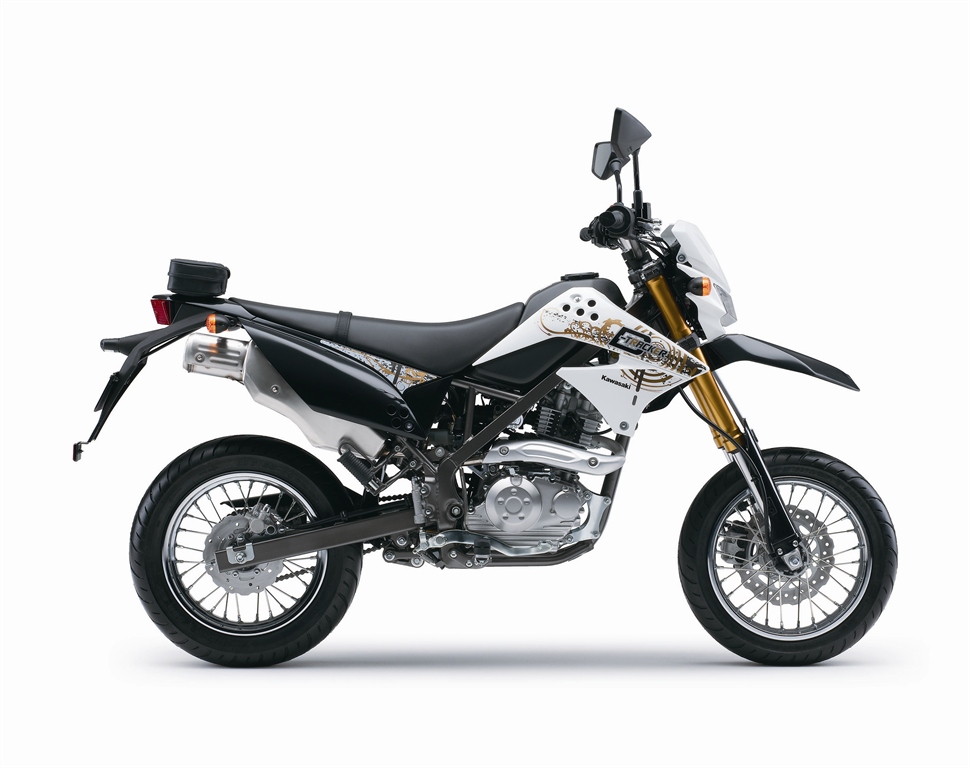 Kawasaki D-Tracker 125 (2012) - 2ri.de