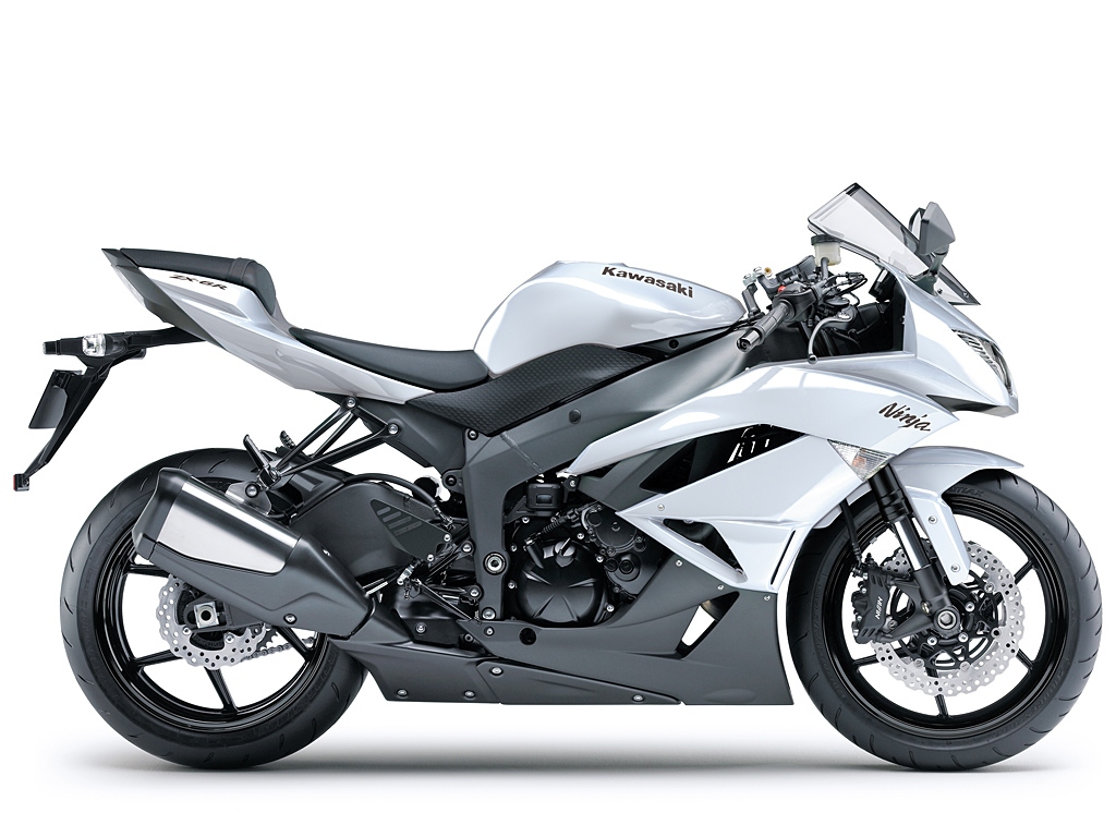 Kawasaki Ninja ZX-6R (2010) - 2ri.de