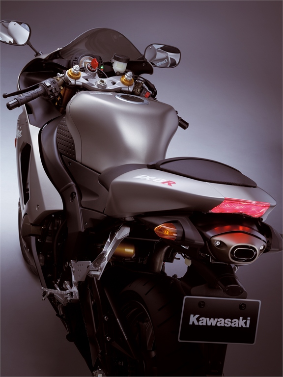 Kawasaki Ninja ZX-6R (2006) - 2ri.de
